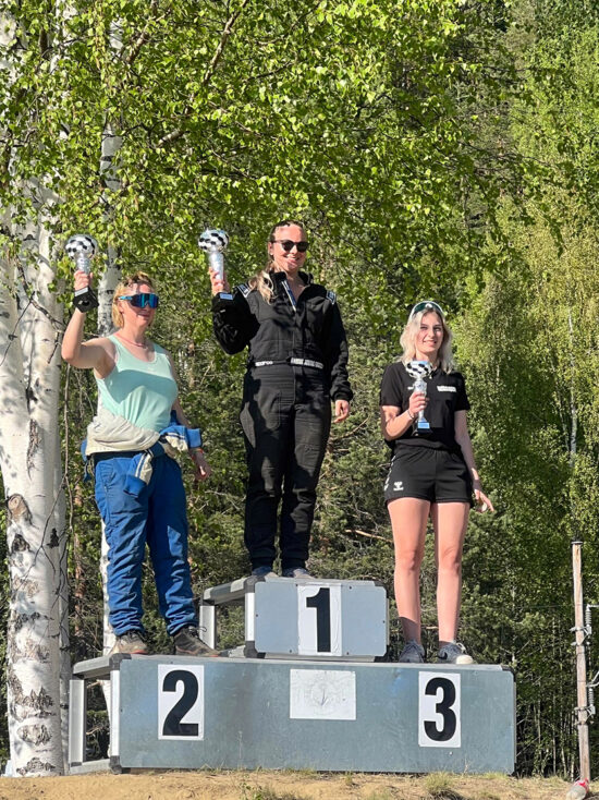 - En av de råeste Roppecrossene vi har kjørt! - Bilcross.no